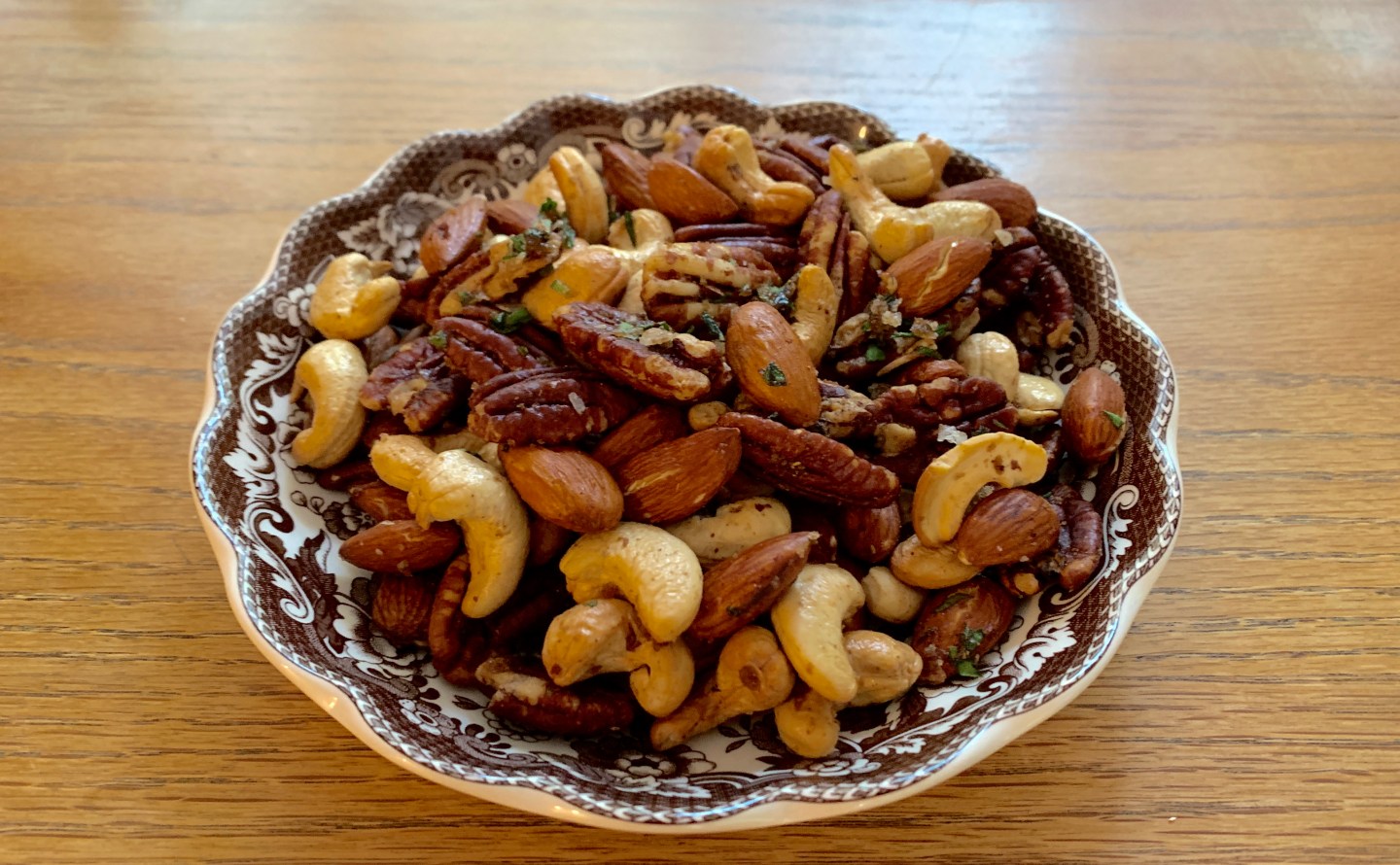 The Union Square Cafe’s Bar Nuts – Cooking with Nigella
